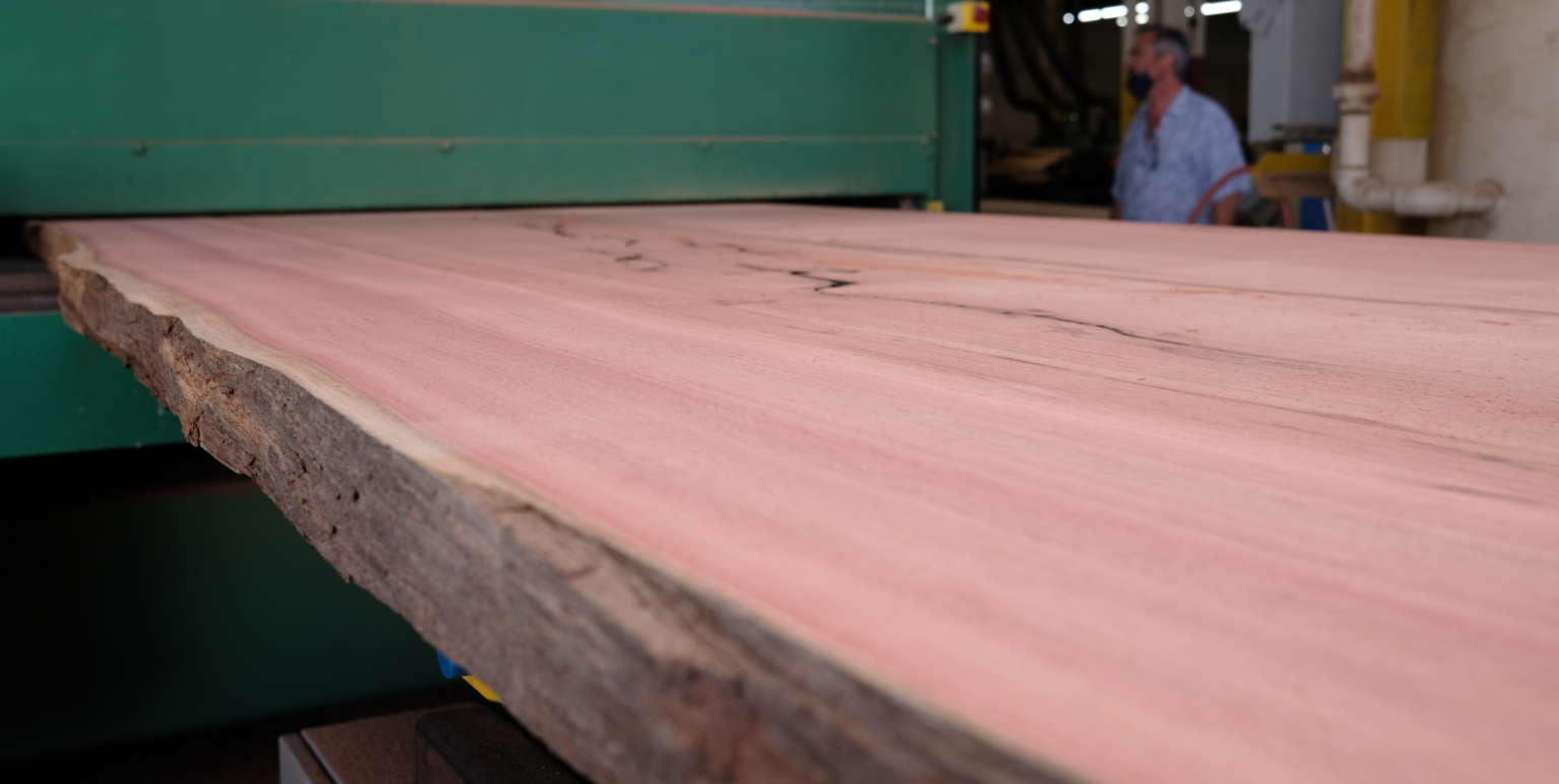 Choosing the Right Live Edge Slab - GL Veneer
